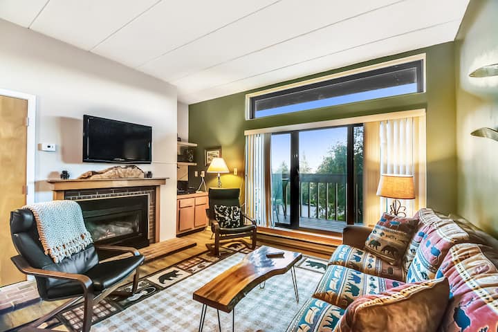 Pinnacle Condo | Pool, Hot Tub | Golf Nearby A5 - Killington, VT