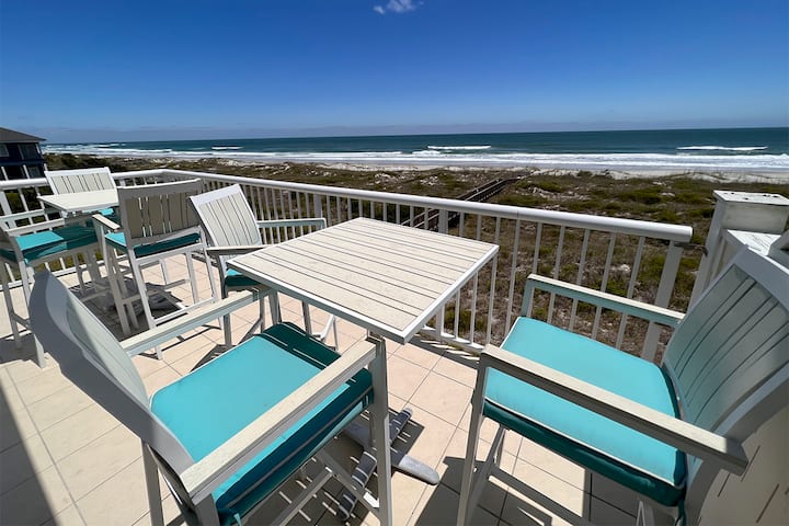 Spectacular Ocean View, 2 Pools, Tennis & Elevator - Wilmington, NC