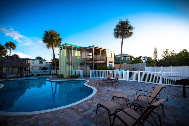 343 Canal Rd - Siesta Key Village Condo - 새러소타