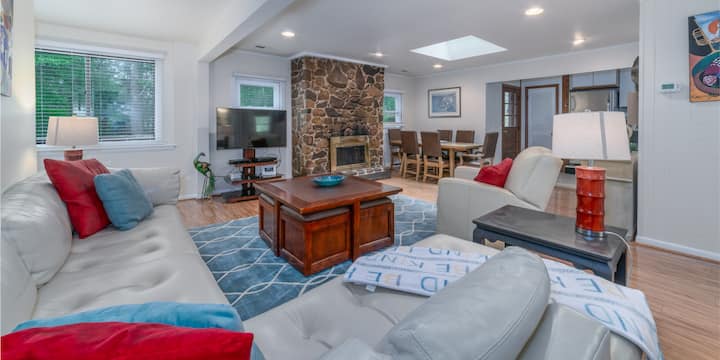 Riverside Cottage With Canoe - Lexington, VA