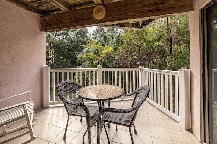 Oceanfront Condo With Balcony, Pool Beach Access - Jekyll Island, GA