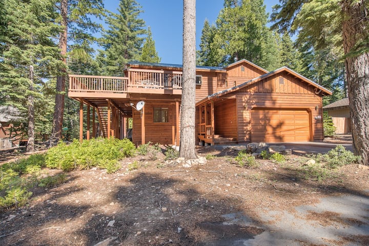 Delightful Cabin In Carnelian Bay - North Lake Tahoe, CA