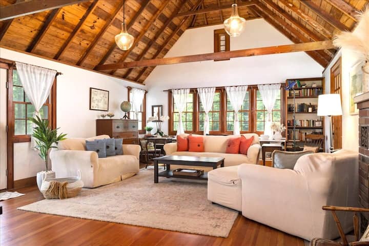 Lovely North Fork Beach Cottage (2 Br/2 Bath)! - Palmer Vineyards, Riverhead