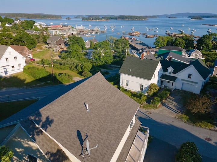Harbor Vista - Fashionable In-town, Sea View Home - Stonington, ME