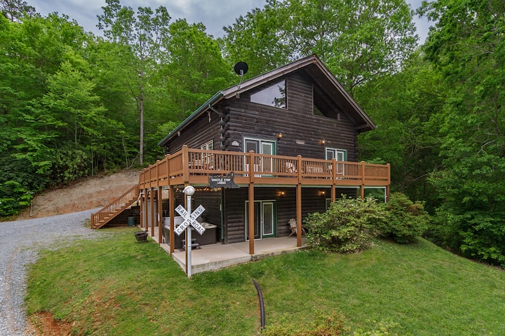 Whistle Stop Lodge - Bryson City, NC