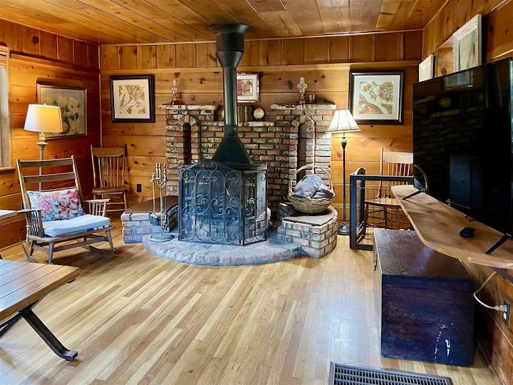 Mountain Flower Cabin - Prescott Cabin Rentals - Prescott, AZ