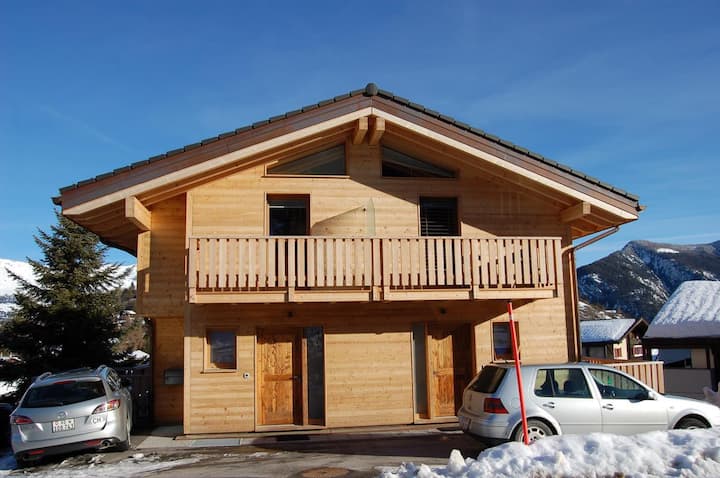Katver N° 72, Chouette Appartement Avec Balcon - Sierre