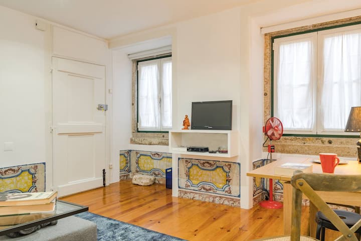 Downtown Lisbon Tiles Apartment - Lisboa