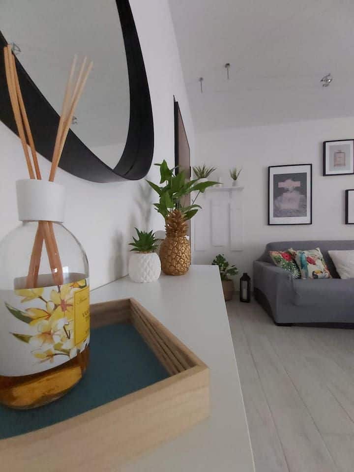Le Blanc Cheap & Chic Apartment In Olbia - Olbia