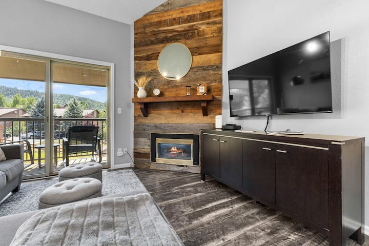 Swimming Pool & Hot Tub, Free Bus Route - Steamboat Springs, CO