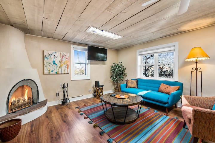 Kiva Fireplace, Walk To The Plaza And Railyard - Santa Fe
