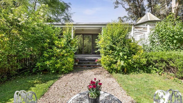 The Gatekeepers Cottage - Daylesford