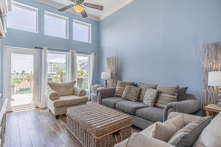 Dancing Mermaid- Oversized Balcony, Spacious Condo - Galveston, TX