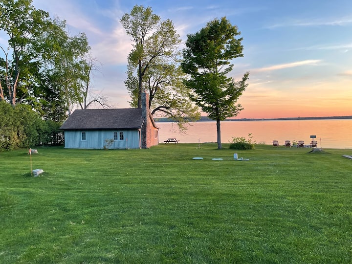 Thenell's Cottage - Rustic Charm, Steps From The B - Door County, WI