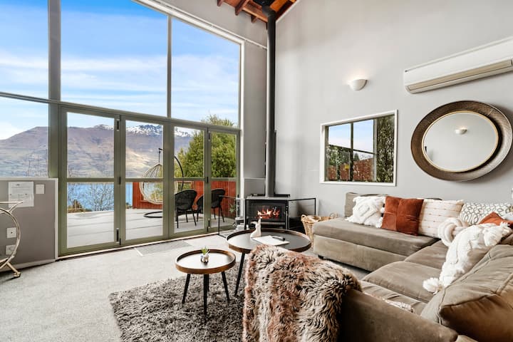 Mountain, Lake, Sun And This Sensational Home - Queenstown