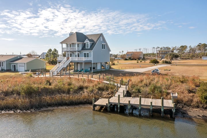 Sound Front Home With Dock (Downeast Retreat) - Harkers Island, NC