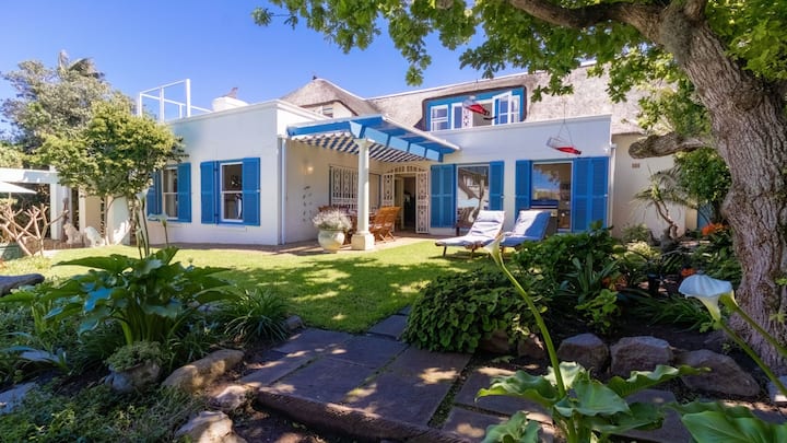 Balencay | Near Cliff Paths | Sparkling Pool - Hermanus