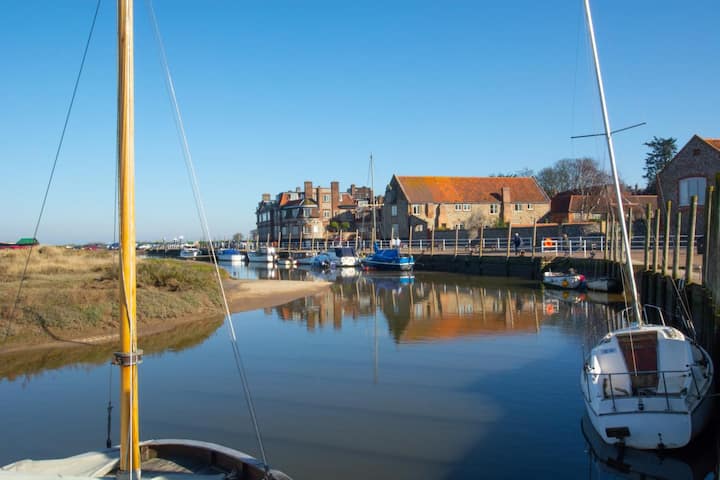 2 Bed In Blakeney (Oc-1977) - Blakeney