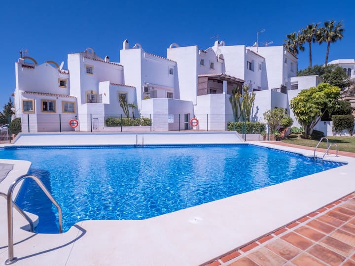 Suitur Duplex Sea View, Bbq & Pool - Marbella