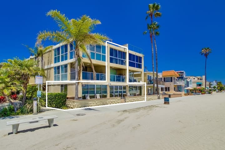 3 Levels Of Waterfront + 2 Exclusive Patios + Ac - San Diego, CA