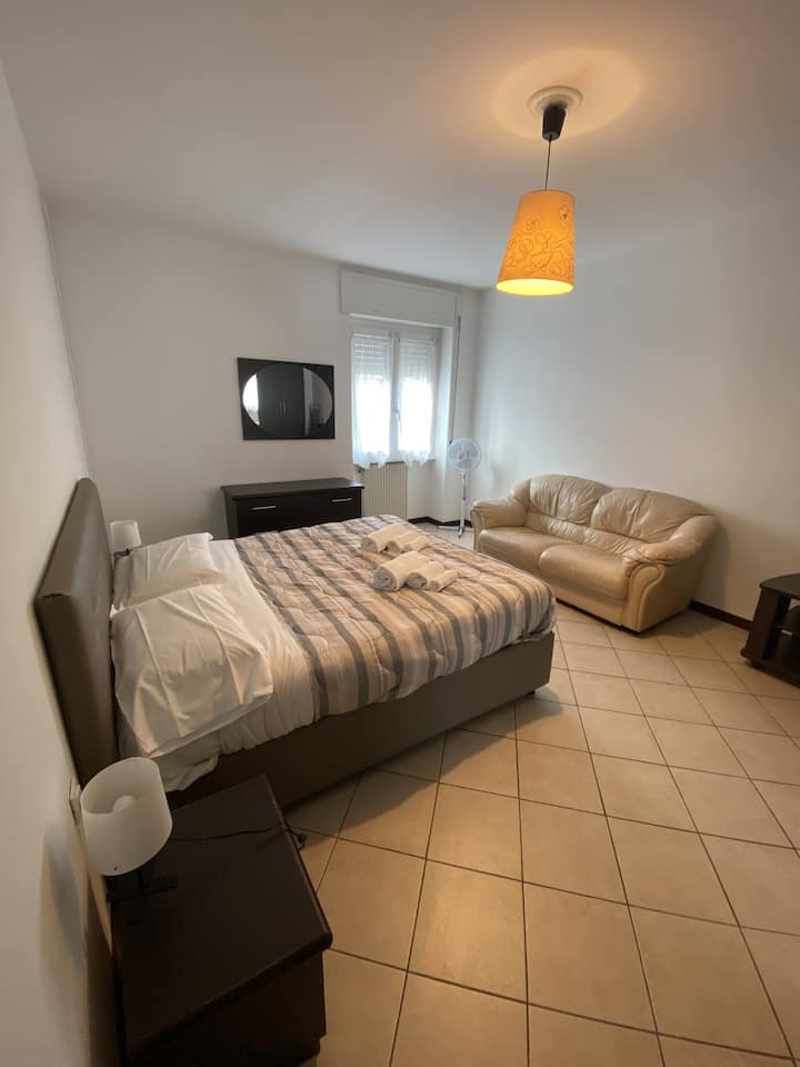 Resegone - City Centre Comfy Apartment - Lecco
