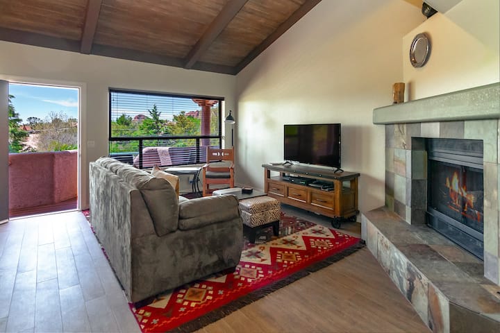 Beautiful Monthly Condo! Great Location! Charming - Sedona, AZ