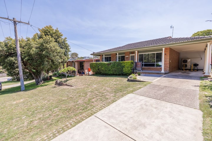 Cuddles Cottage, 4 Christmas Bush Avenue - Port Stephens