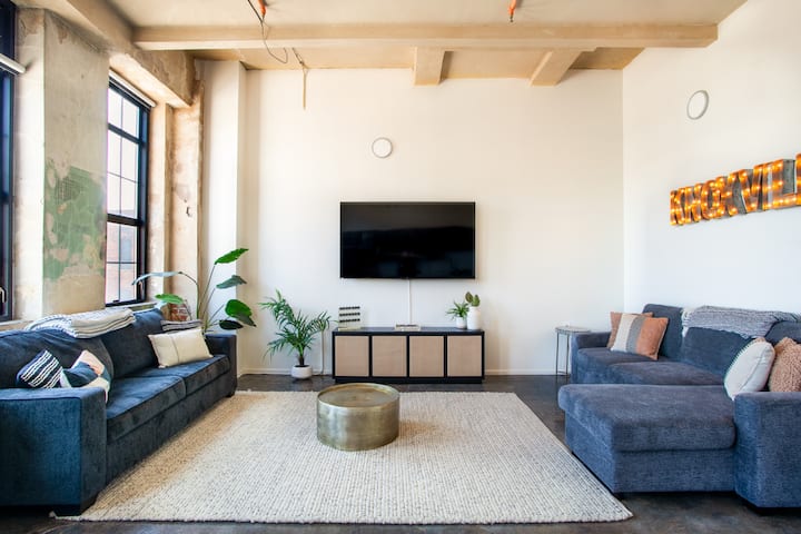 Historic Sterchi Loft On Gay St - Tennessee