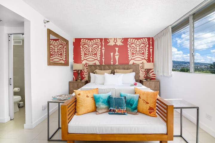2 Blocks To Beach & King Bed! - Hawaii
