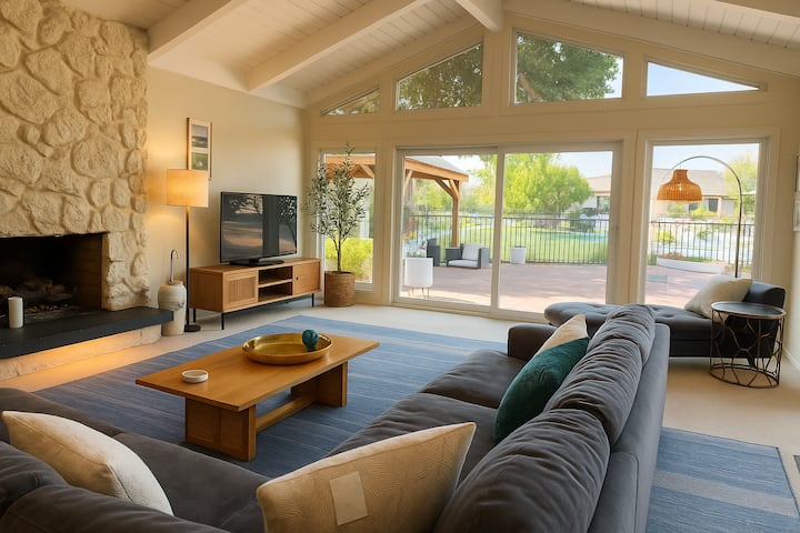 Cozy Waterfront Stay W/ Fireplace - San Rafael, CA