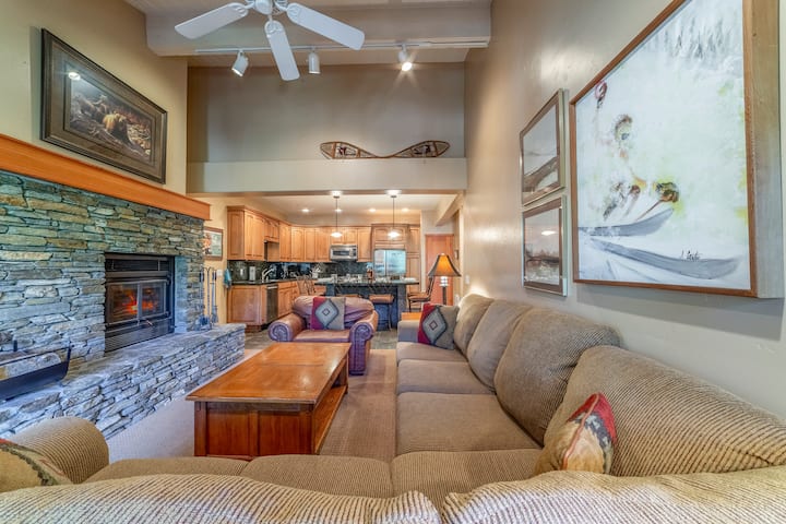 Walk To Ski, Snowbird Condo Near Canyon Lodge 454 - Mammoth Lakes, CA