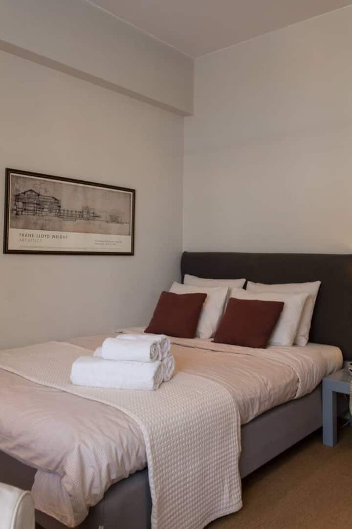 #Ah34 Beige Studio - Athènes