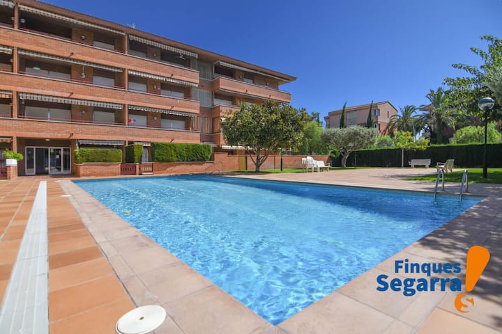 Appartement Avec Terrasse Et Piscine Commune - Comarruga