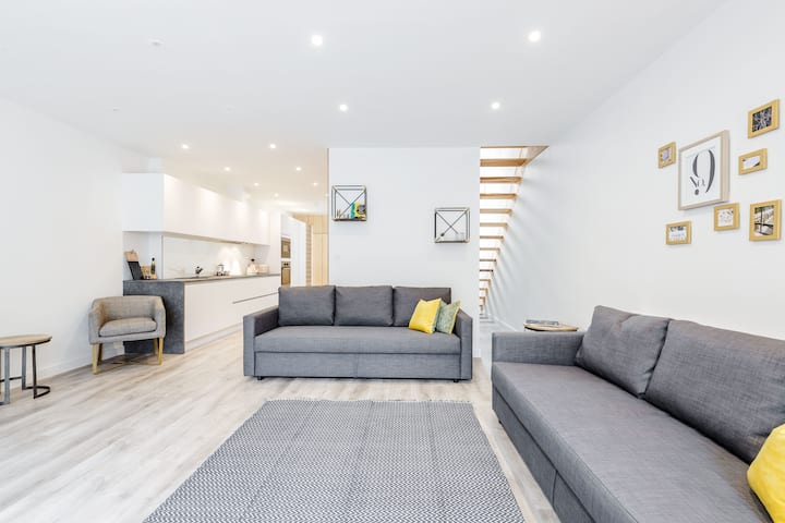 Wild Roses | The Gardenia Duplex - Bermondsey - 2 - Greenwich