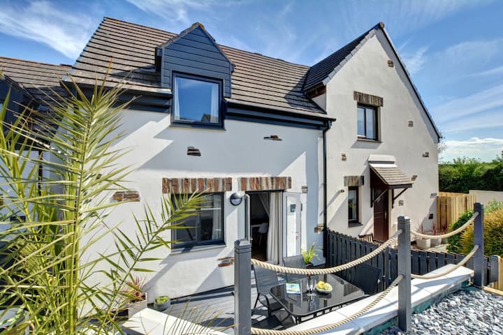 3 Bed In Padstow (Oc-p00742) - Padstow