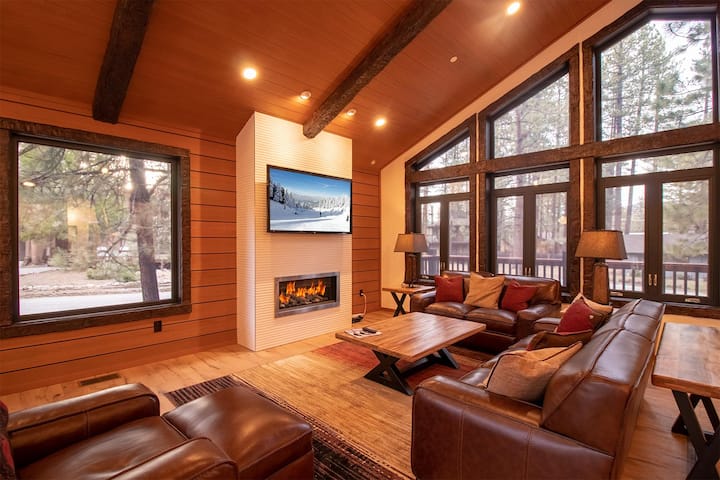 Incredible New Lodge Walking Distance To Snow Summ - Big Bear Lake, CA