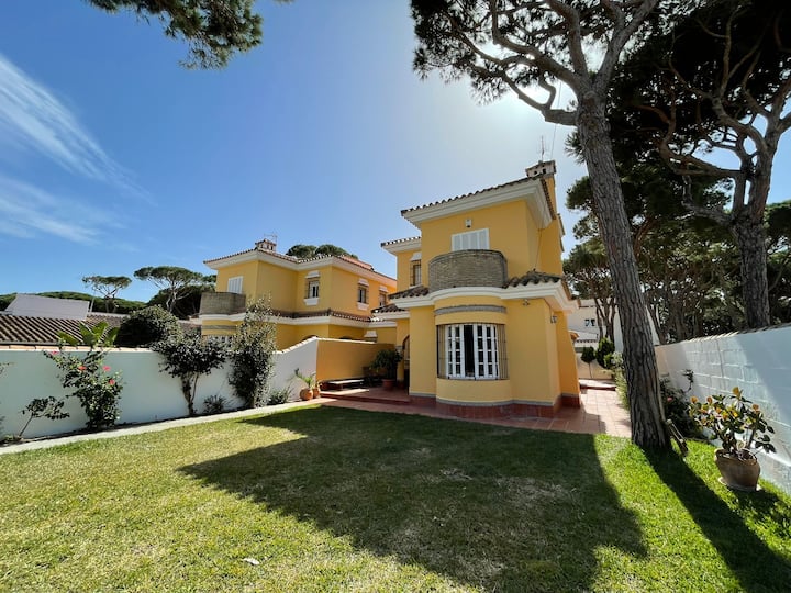 Maison Avec 4 Chambres Et 3 Salles De Bain, Wifi - Andalousie