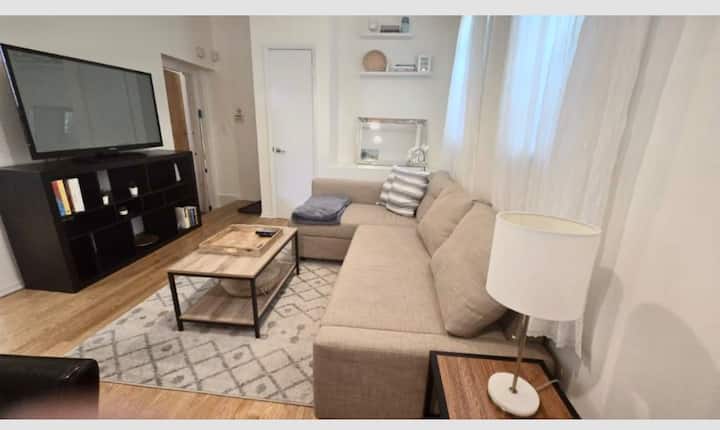 Charming & Peaceful Old Town Retreat - Chicago