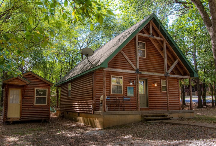 Life's A Beach At The Cabins At Stoctkon Lake - Stockton Lake, MO