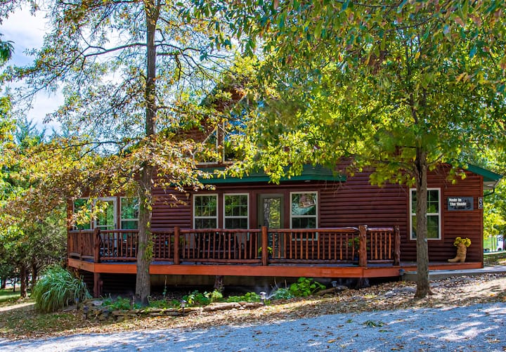 Made In The Shade At The Cabins At Stockton Lake - Stockton Lake, MO