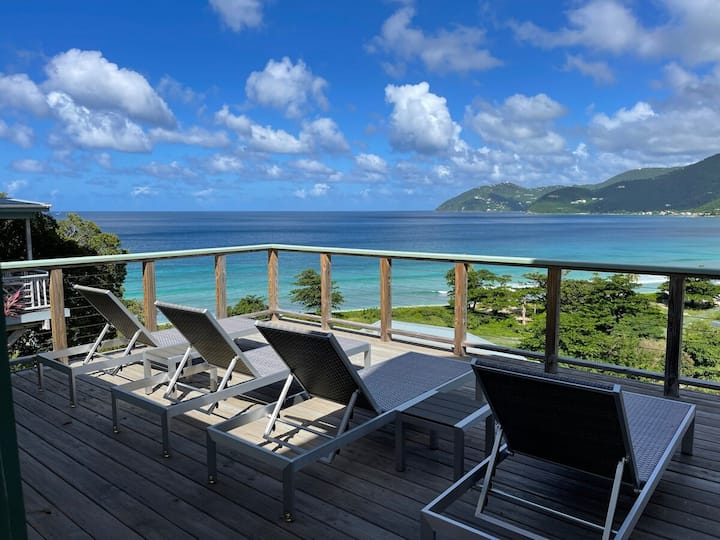 Blue Latitude Villa - Pretty Villa Steps To Beach - East End