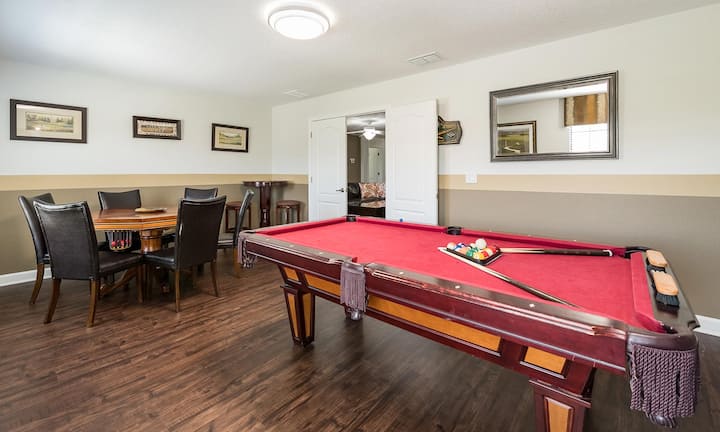 Una Excepcional Casa De Vacaciones De 8 Dormitorios Con Piscina Privada / Spa / Gran Lote - Davenport, FL