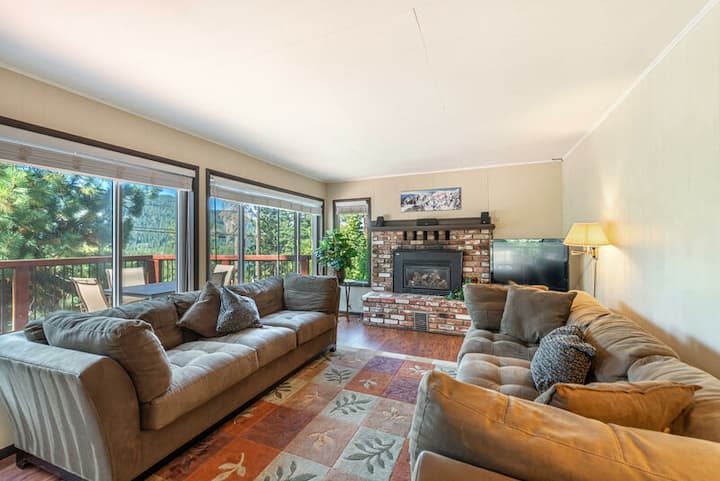 Sierra Getaway*pet-friendly*views Of Donner Lake! - Truckee, CA