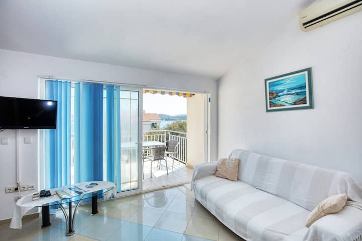 A-17129-c Appartement D'une Chambre Avec La - Rogoznica