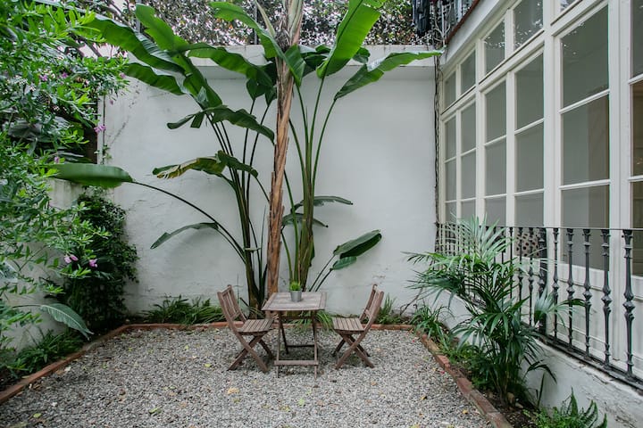 Authentic, Private Garden / Paseo De Gracia - Barcelona