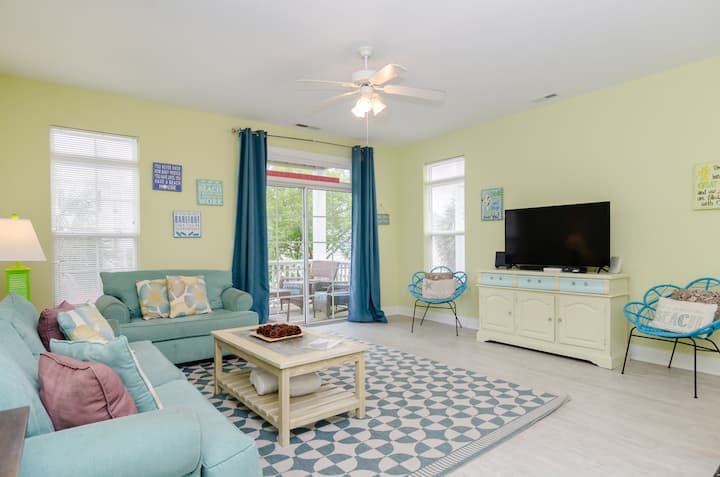 Townhome 2 Blocks From Beach. Sleeps 10! - Carolina Beach