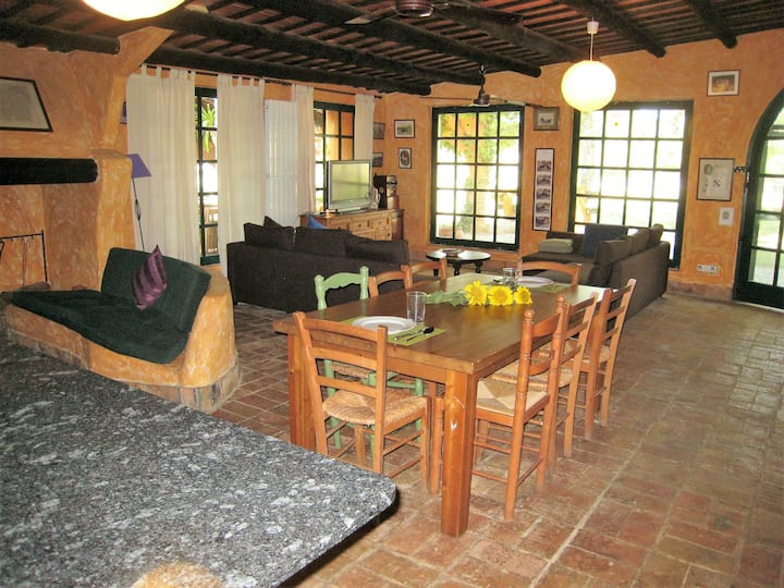 Casa Torre 1-6 Pers. Masía Rural Yeguada Senillosa - Figueres