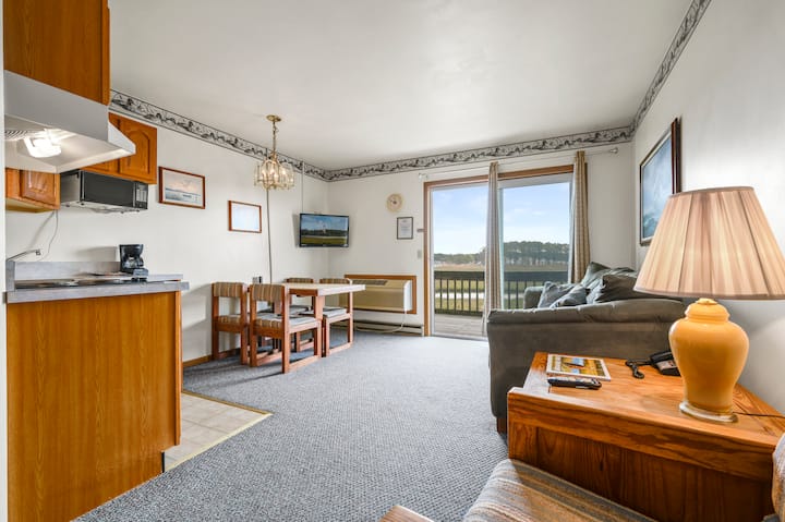 Assateague Inn 202 Is An Adorable Studio That - Chincoteague, VA