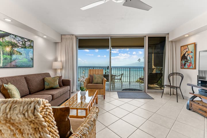 Sprawling Pacific Views Ultimate Coastal Retreat! - Maui, HI