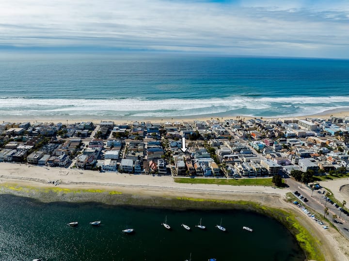Lovely Mission Beach Retreat - Mission Bay, CA